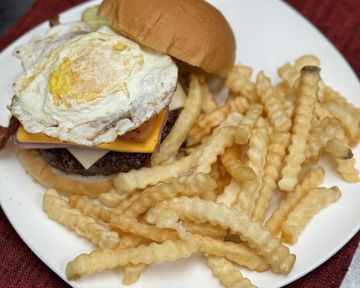 Breakfast Burger | Jimmy's Pour House