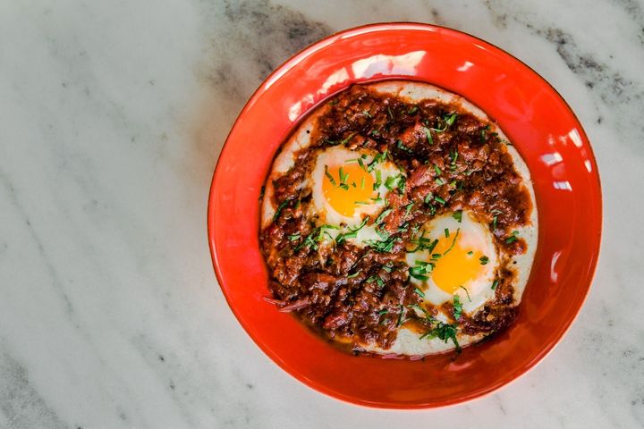 O+O Pizza / The Clover & the Bee - Pistachio Chocolate Chunk Muffin