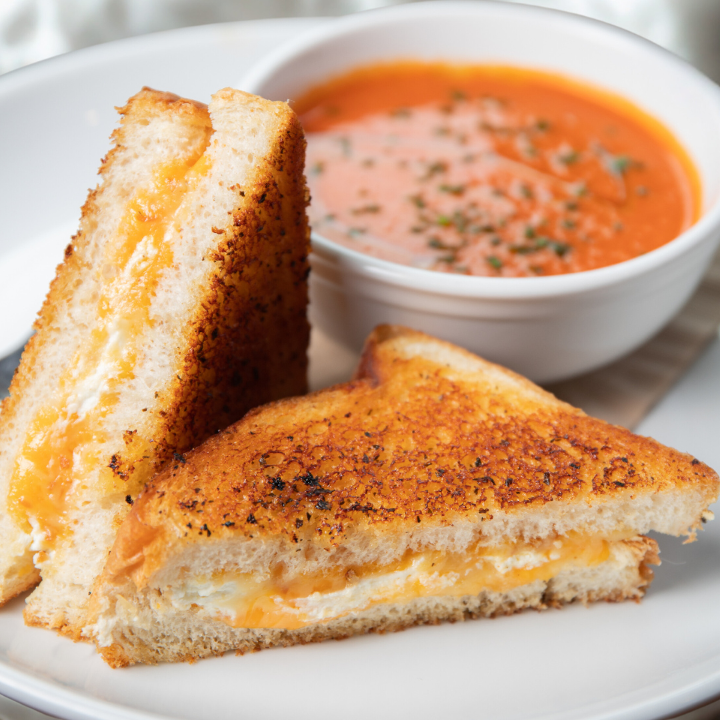 63 Williams Ave - The Spicy Rooster