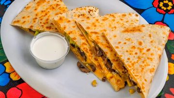 Cafe Corazon Bayview - TACOS DE CAMARONES FRITOS